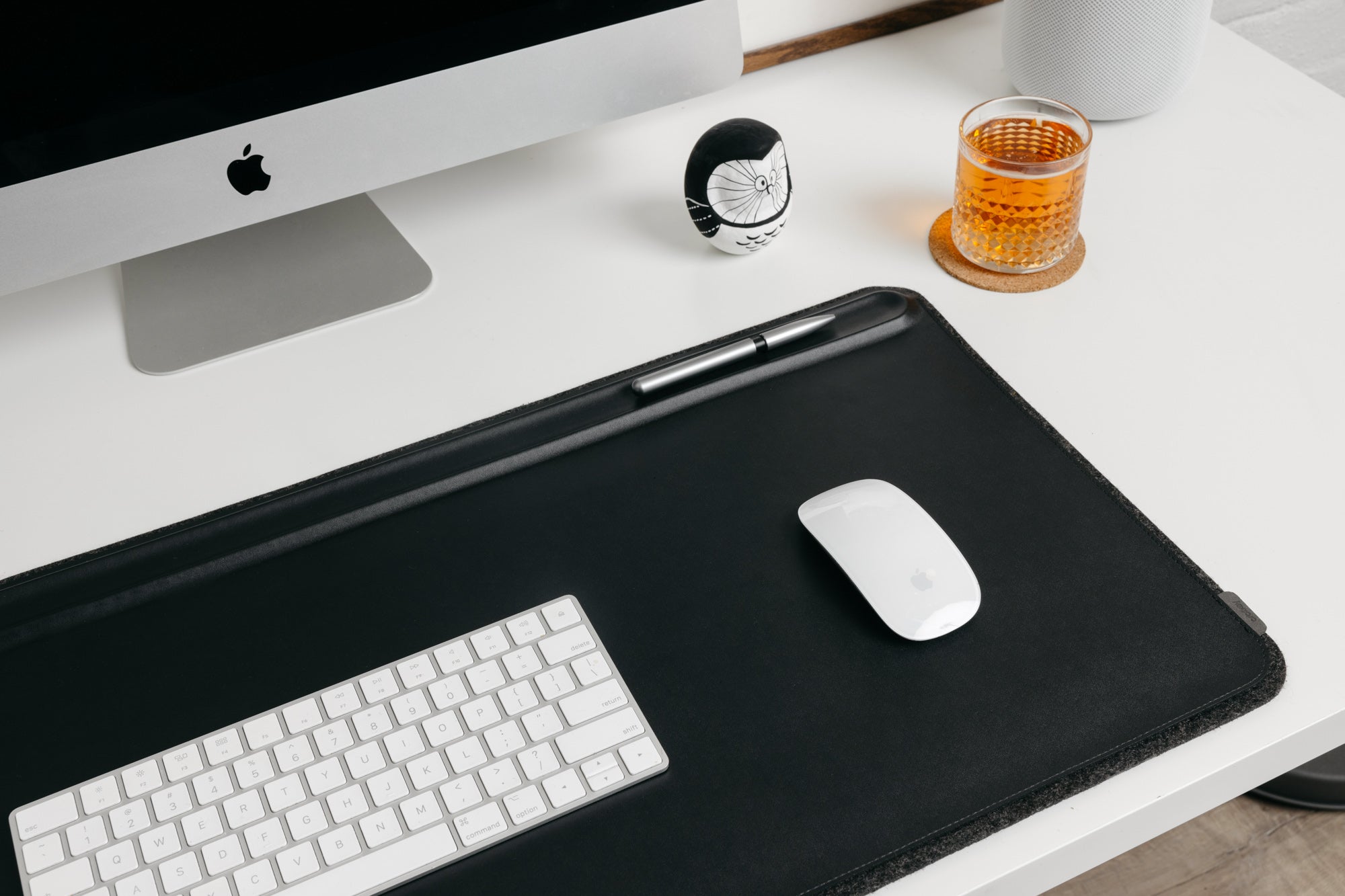 Orbitkey Desk Mat | Met ingebouwde organisatiefuncties